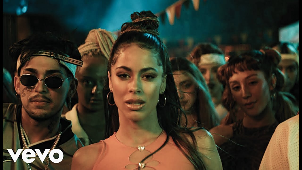 TINI ft L-Gante - Bar - Letra Lyrics - porque nuestro amor - YouTube