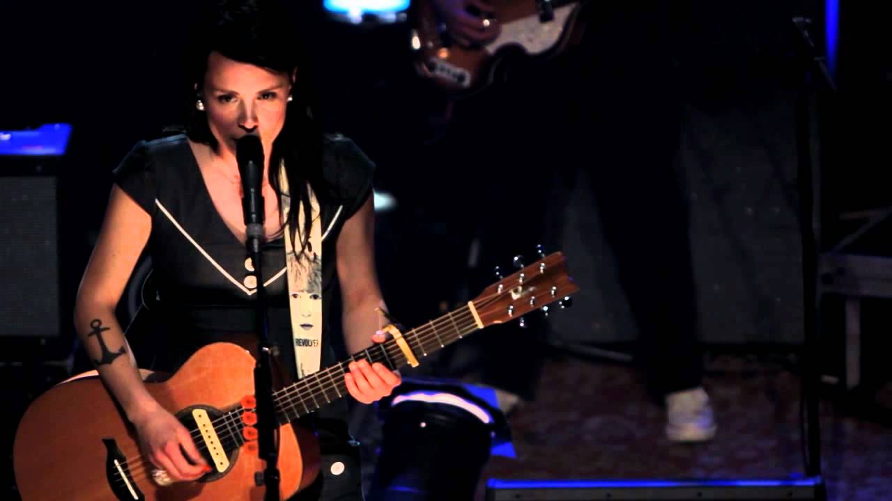 Pascale Picard Band Our Christmas Song lancementEQ - YouTube