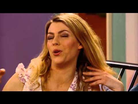 Learn Spanish with Extra in Spanish 13 [Subtitle] - Boda en el aire ...