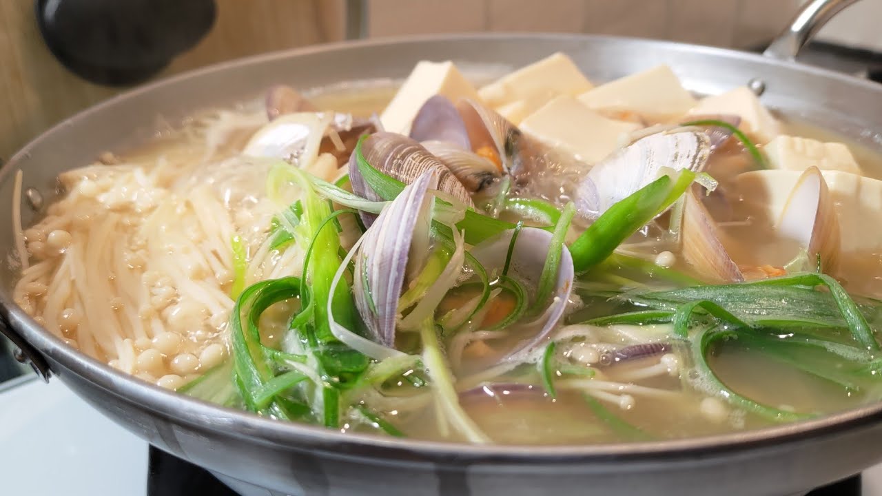 ASARI MISO SOUP | TOFU STEW WITH CLAMS - YouTube