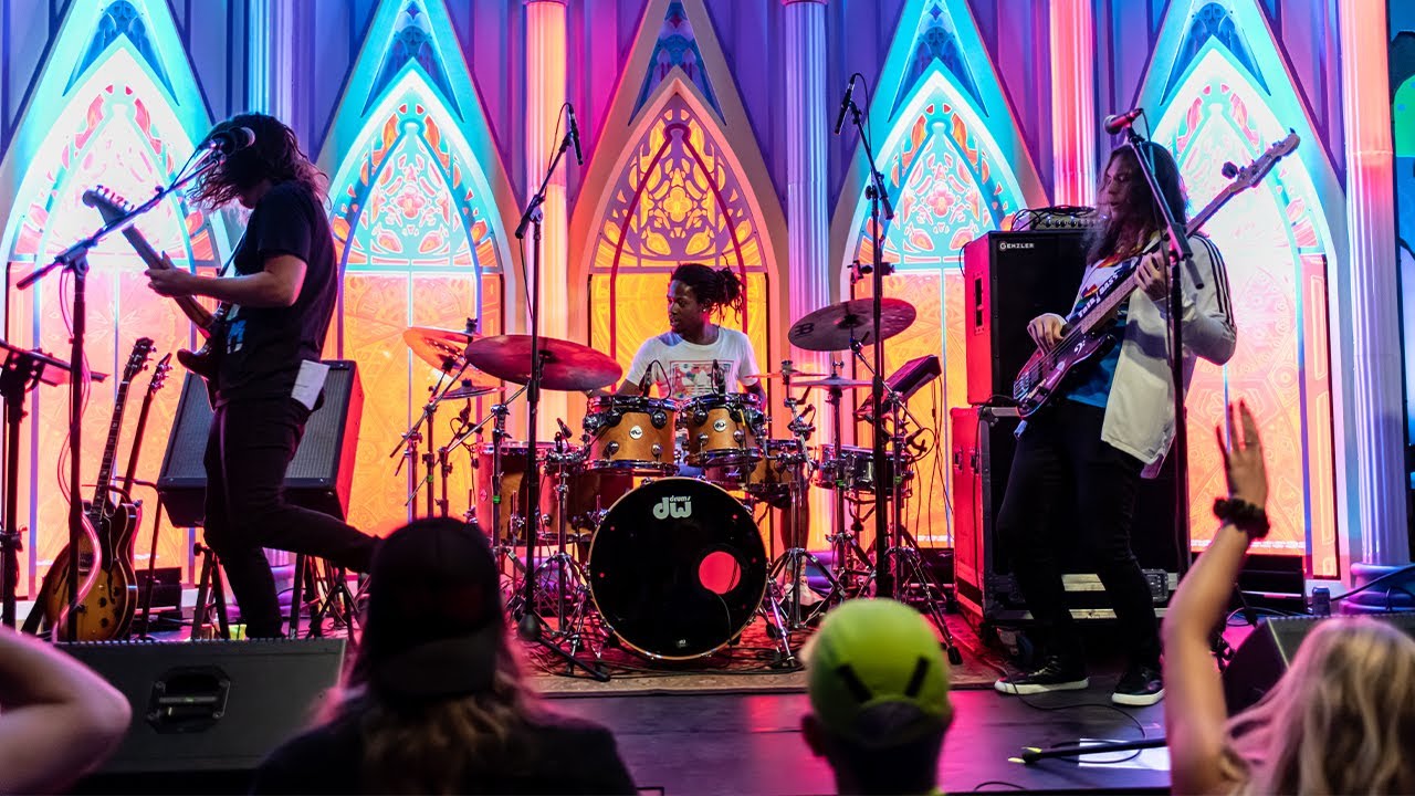 Steady Flow - Bottle Of Funk (Live At Meow Wolf) - YouTube