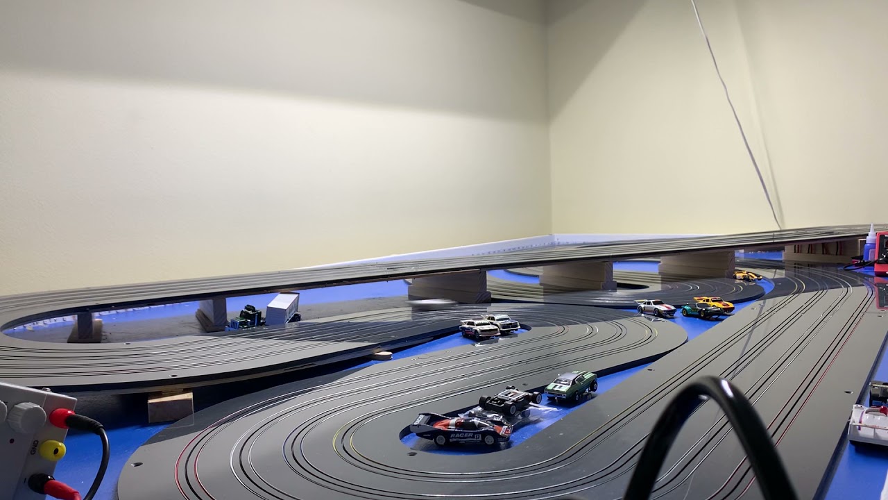 4x8 Viper Scale Slot Car Track - YouTube