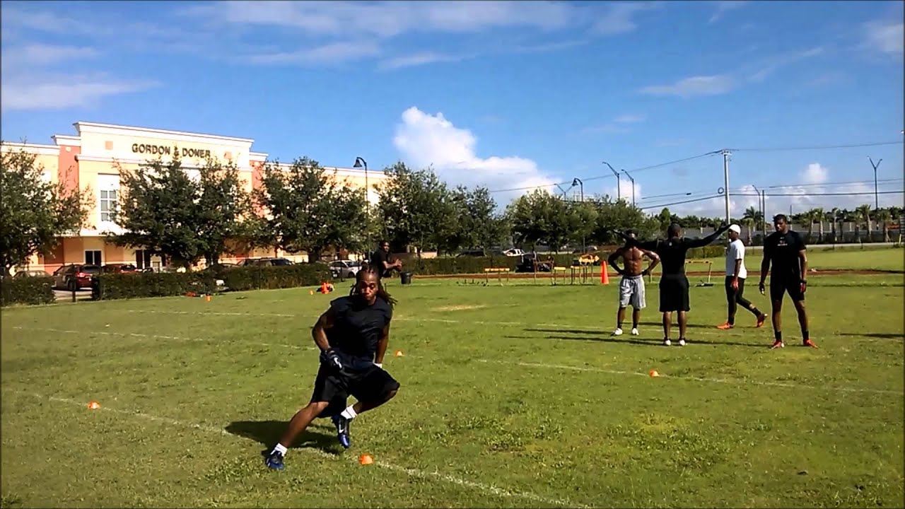 Chaz Russell Sr. (Workout) - YouTube