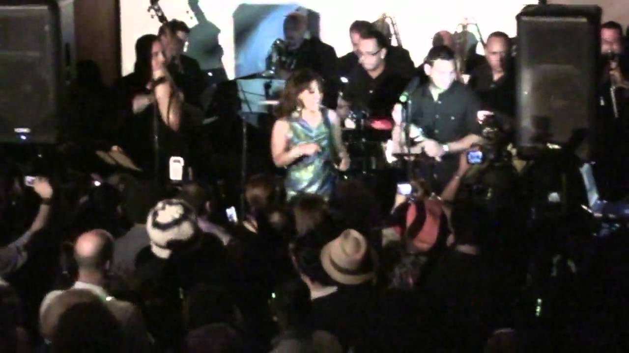 Yoko : La Japonesa Salsera - YouTube
