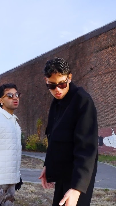 “Soy preso de la cárcel de tus besos, de tu forma de hacer eso, a lo que llamas amor” #shorts ...