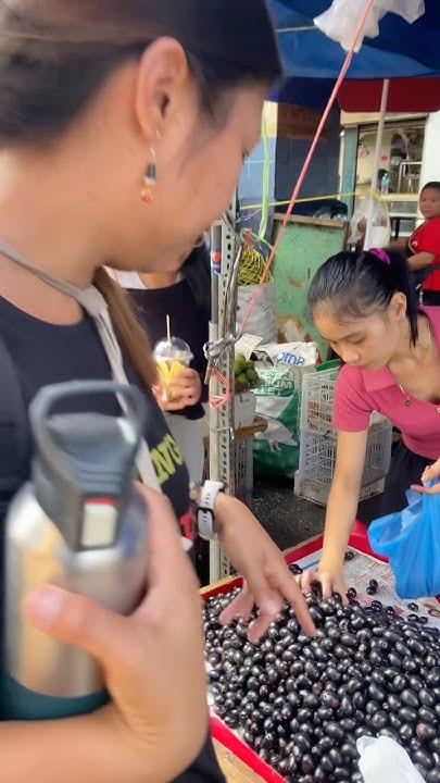 Foreigners Trying Java Plum in the Philippines! 🇵🇭 - YouTube