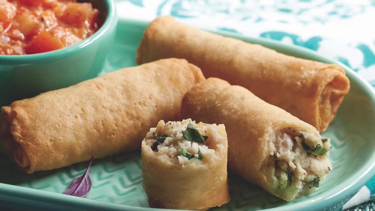 Thai-Style Chicken Spring Roll - YouTube