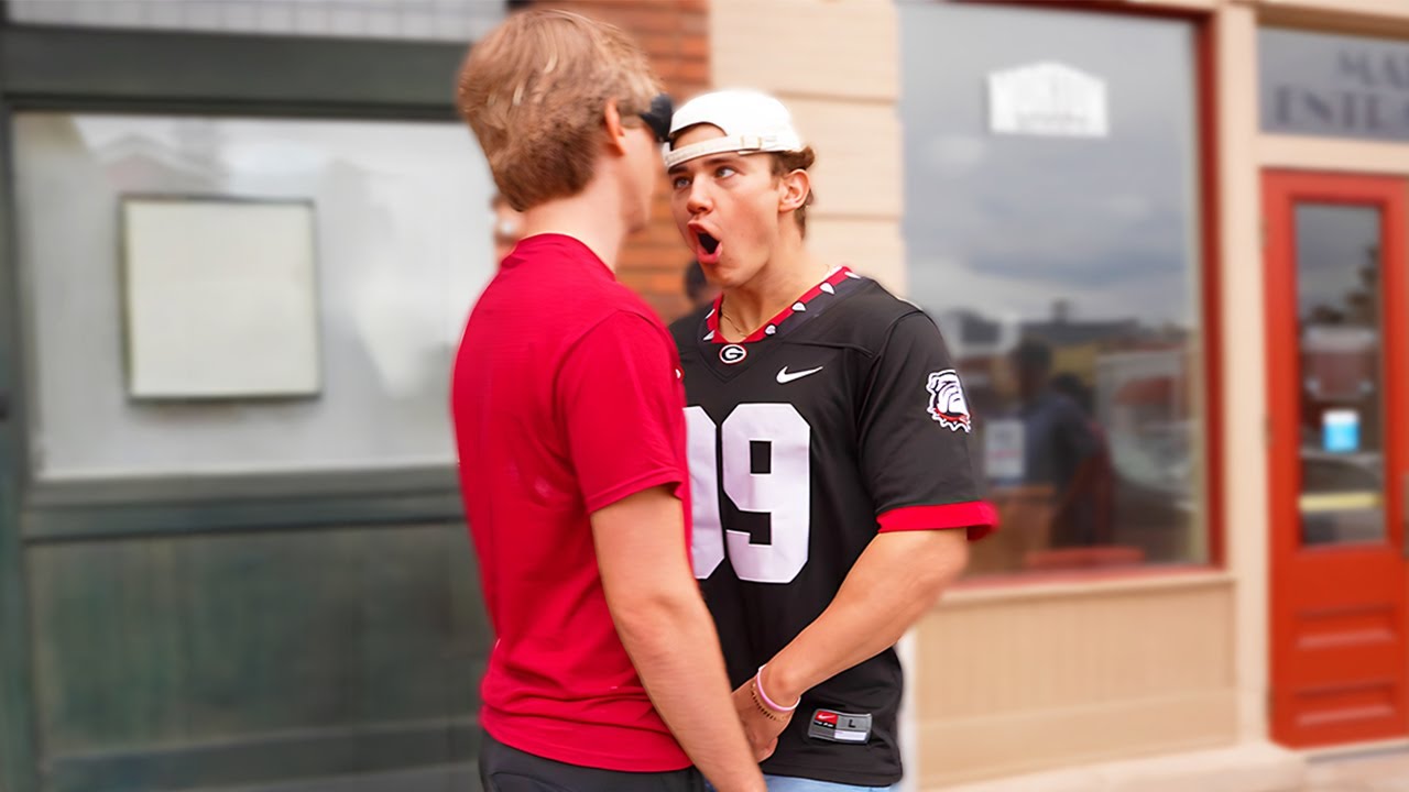 Alabama Fan Trolls Georgia (SEC Championship)! - YouTube