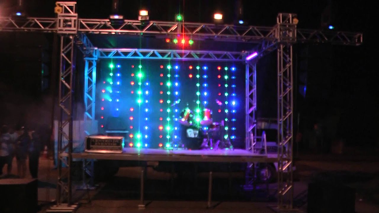 Configuracao De Palco De Dj Ao Ar Livre