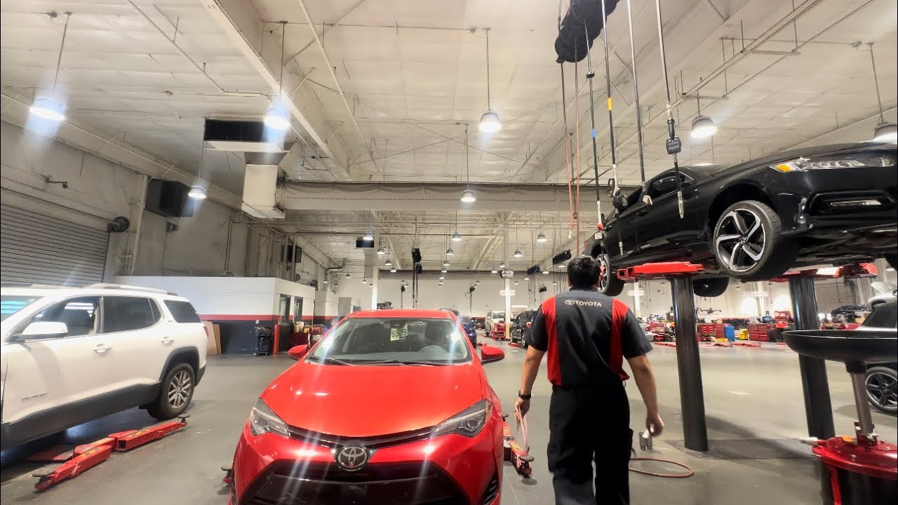 18 Corolla oil change and rotation - YouTube