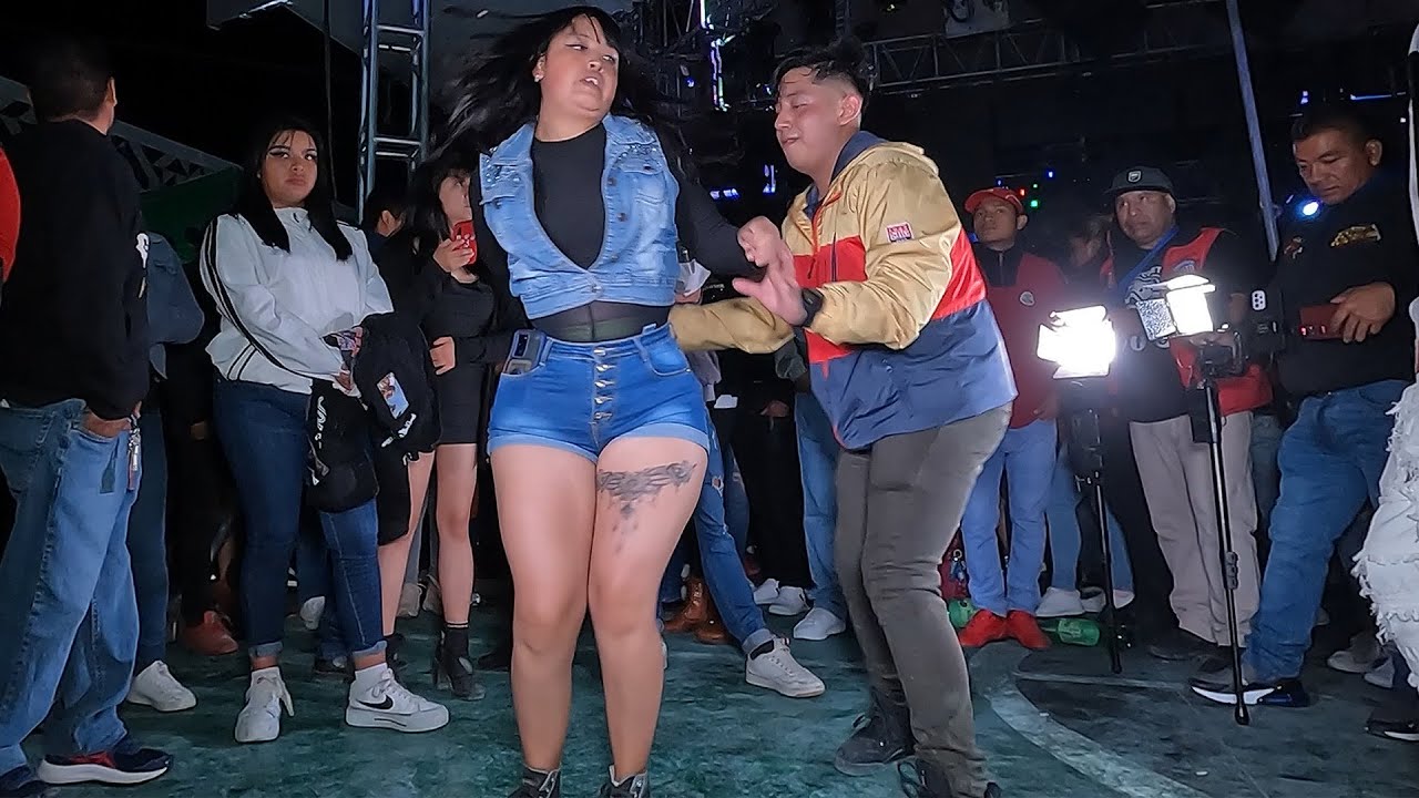 CUMBIA MAQUINERA EXITO BAILABLE DJ X CES YGRUPO SIN RAZON UN EXITO SONIDERO 2023 - YouTube