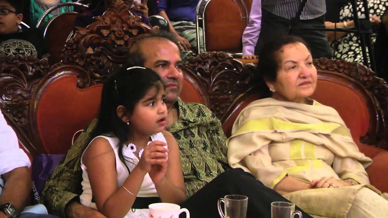 Suresh Wadkar Launch His Daughter Jiya Wadkar - YouTube