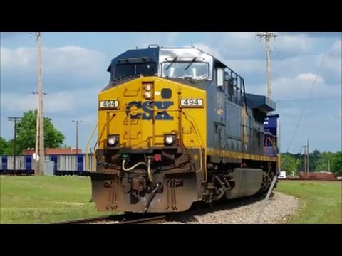 CSXT 494 CW44AC Solo Leads F451-29 W/[Brand New]Empty VULX Aggregate Hoppers Hamlet NC - YouTube