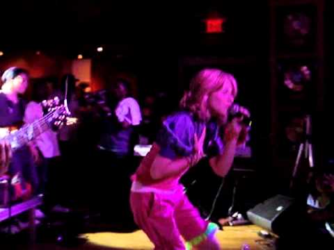 Gabbie Rae Performs I Wanna Be Famous @gabbieraerocks for Purple Ribbon ...