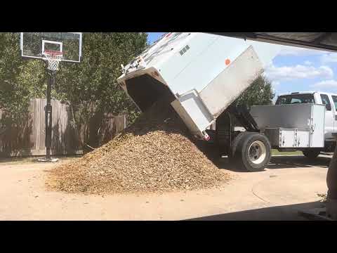 Free Wood Chips from Chip Drop! - YouTube