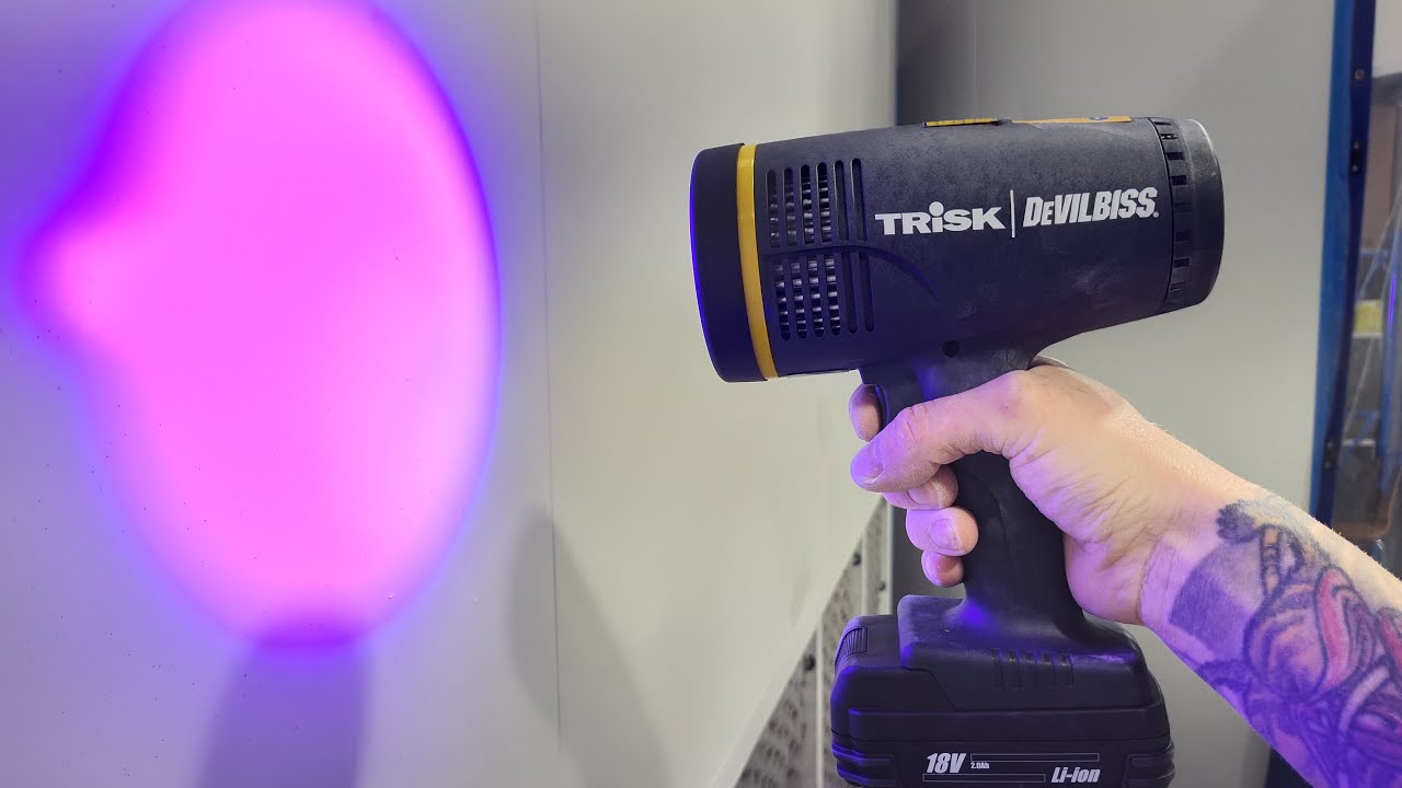 DeVilbiss Trisk Tru-Cure Handheld UV-LED - YouTube