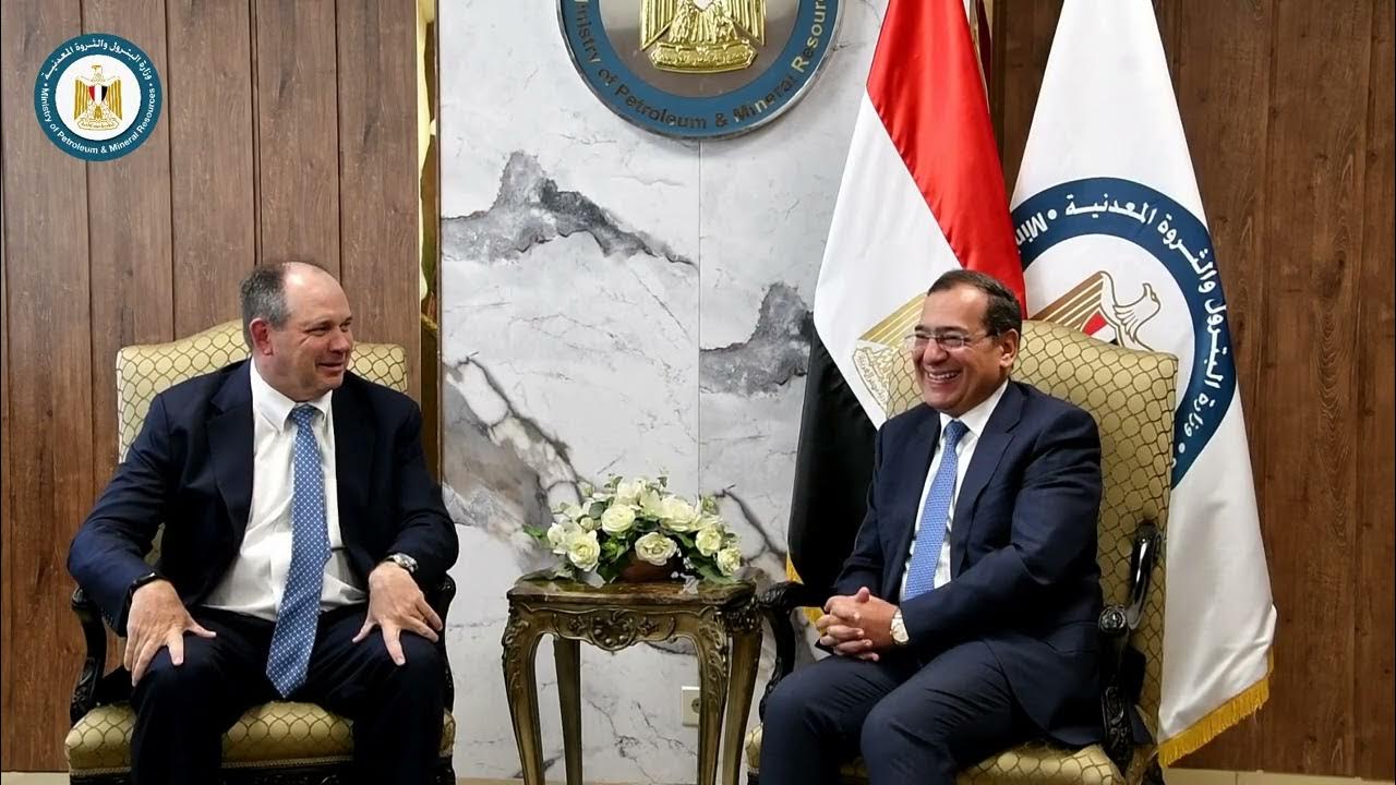 وزير البترول خلال المباحثات المشتركة مع الرئيس التنفيذى لشركة اباتشى