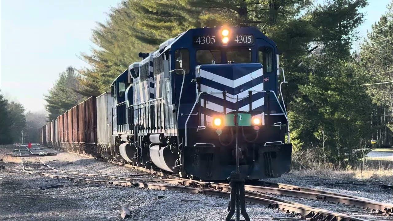 LSRC 4305 & LSRC 4307 Southbound in Ossineke, Mi - YouTube