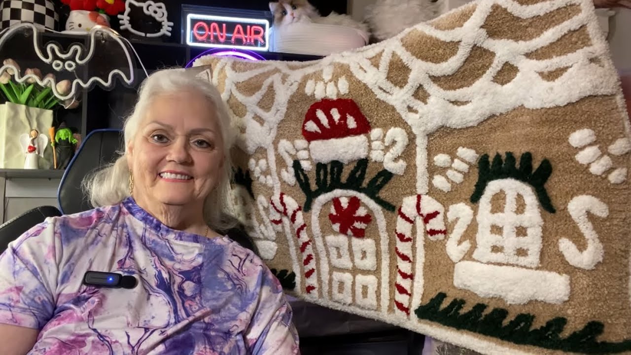 Christmas Crazy Mimi Style #christmas - YouTube