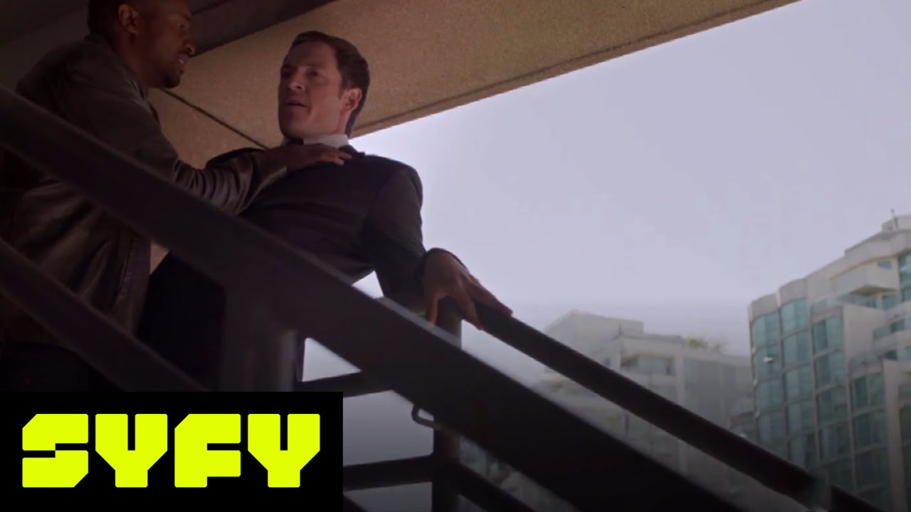 Continuum: "Second Guess" Preview | S2E11 | SYFY - YouTube