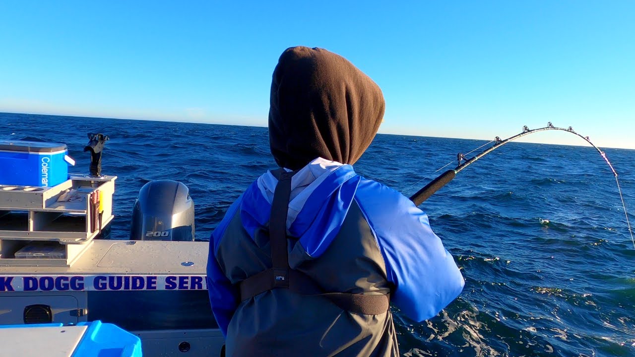HALIBUT FISHING Off The Oregon Coast In Choppy Seas With Black Dogg ...