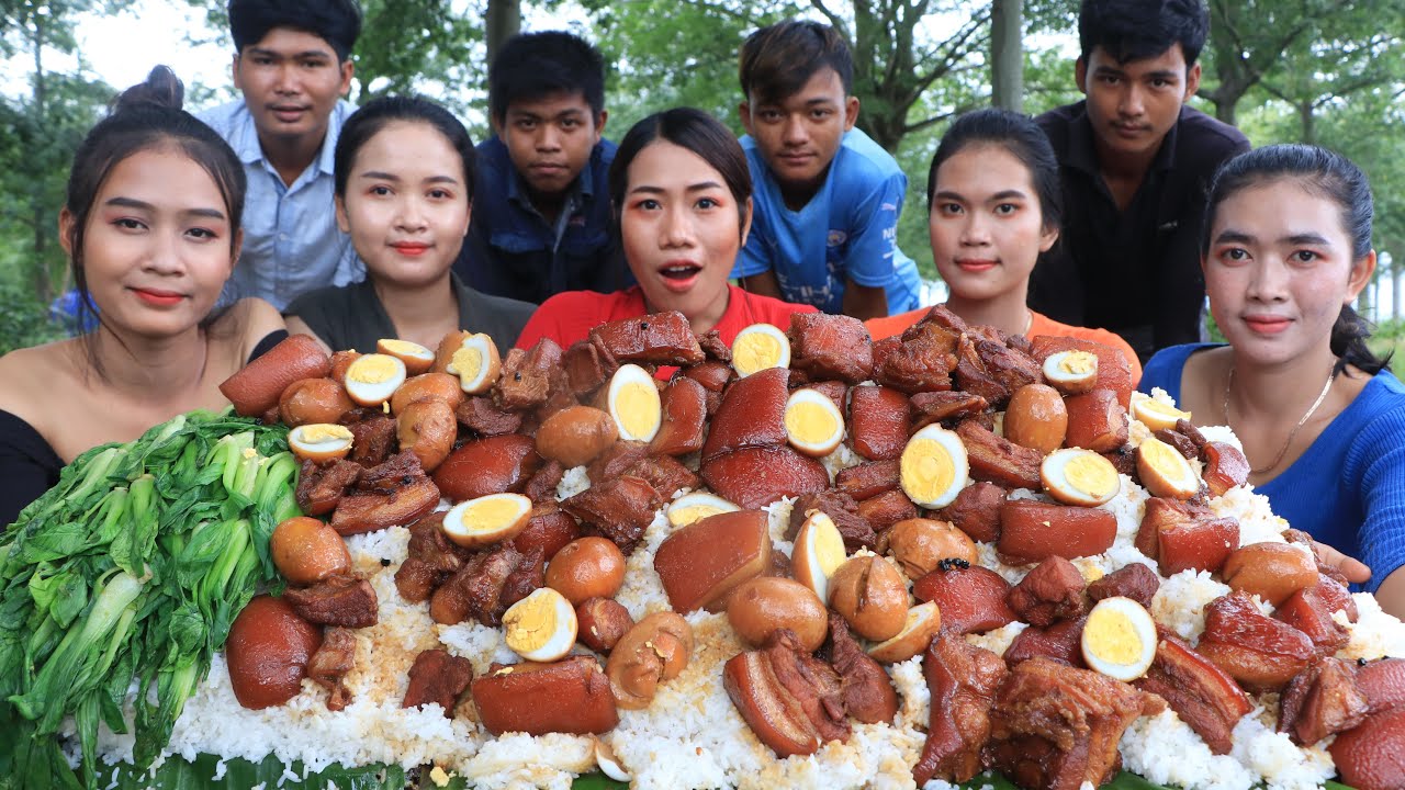 Pork curry with egg and rice cooking recipe - Pork curry rice recipe ...