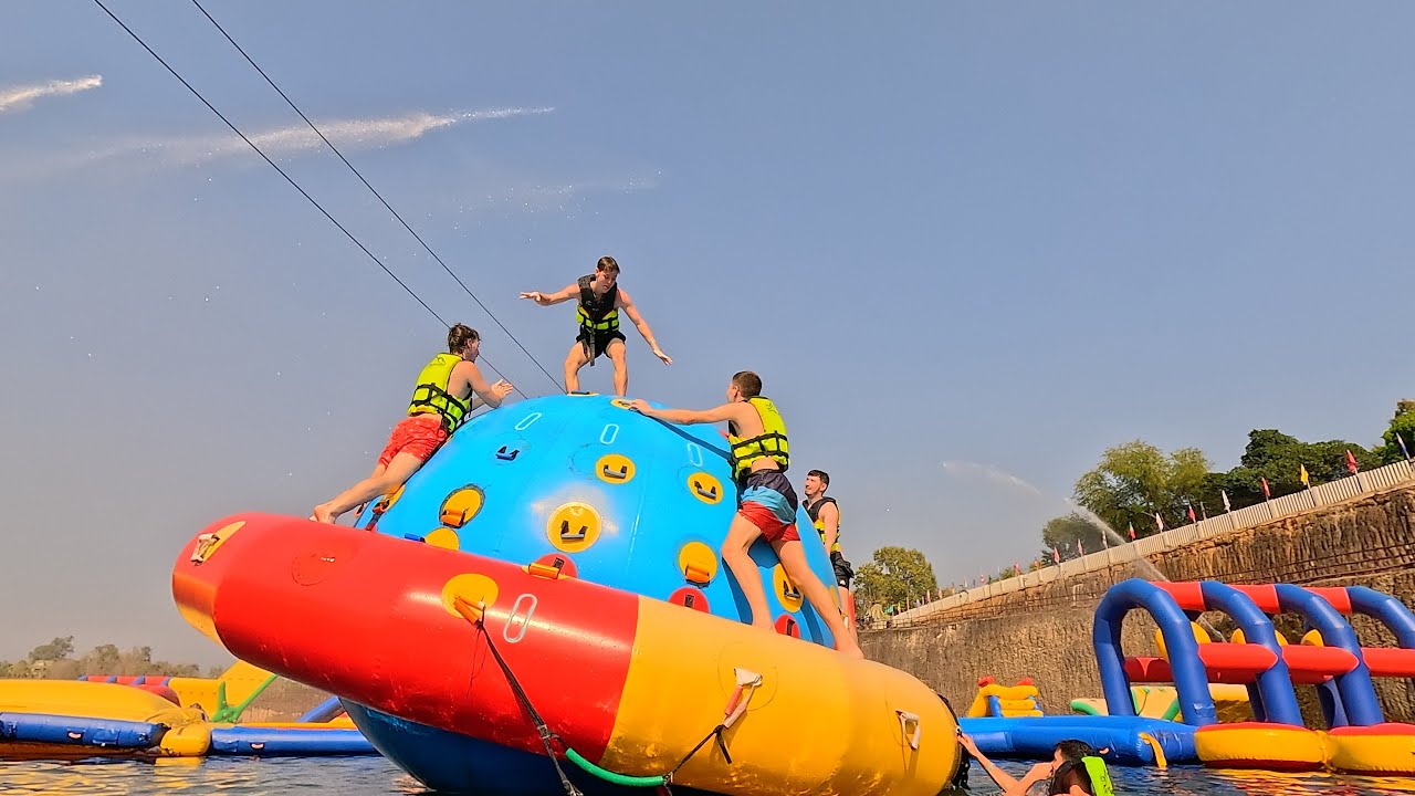 🪐 Sphere Water Slide 💦 at Grand Canyon Water Park 🇹🇭 - YouTube
