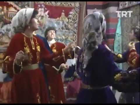 Yöresel Samsun türküsü ve kadın oyunu / Traditional Turkish song and female dance from Samsun
