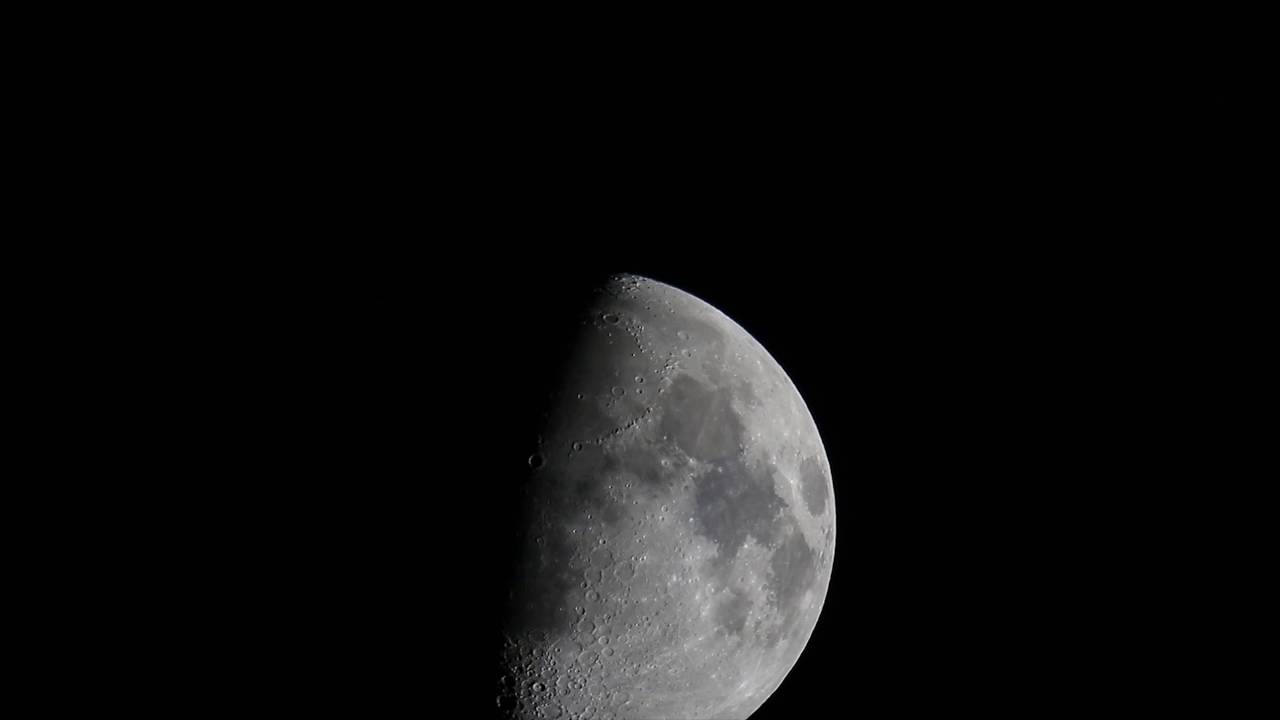 Even more boringness for you in the form of Raw moon footage from ...