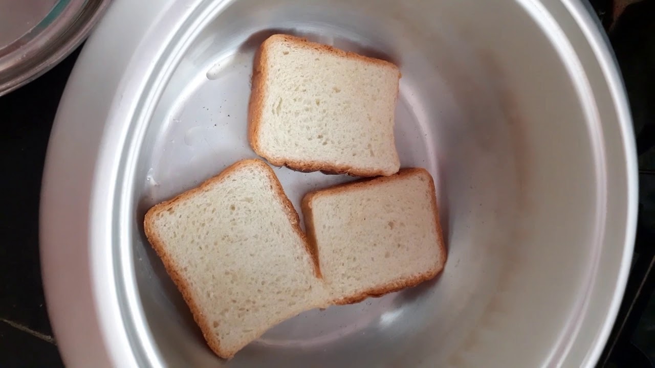 Breakfast with bread and eggs in electric rice cooker - YouTube