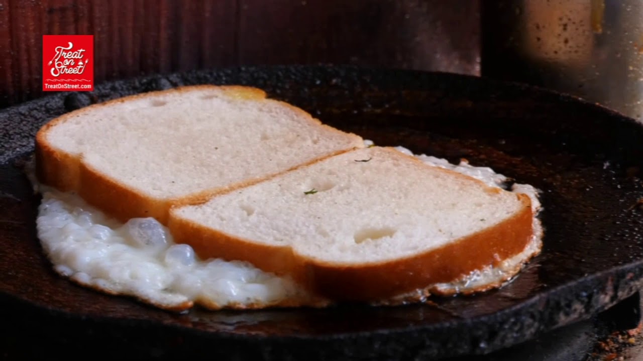 Anda khandoli - Egg Half Fry with bread - Kolhapur Street Food - Treat ...