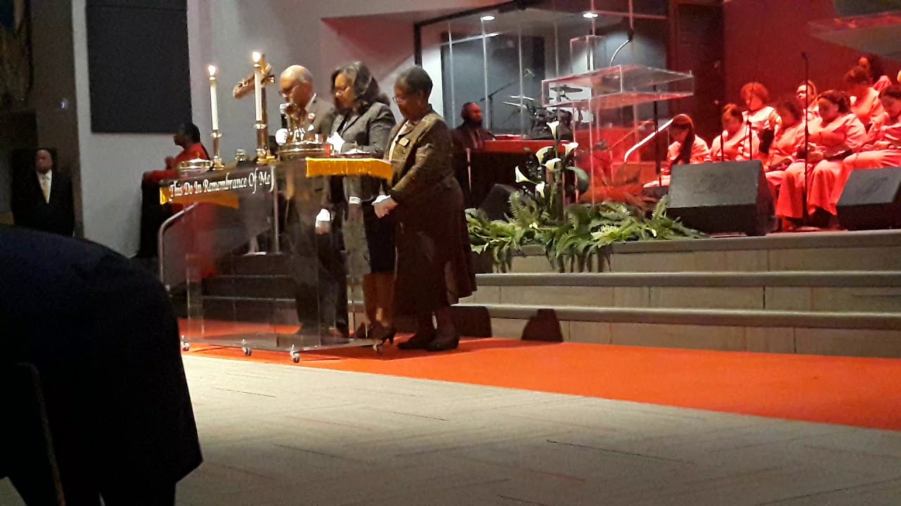 Communion- Minister Maxine Garrett - YouTube