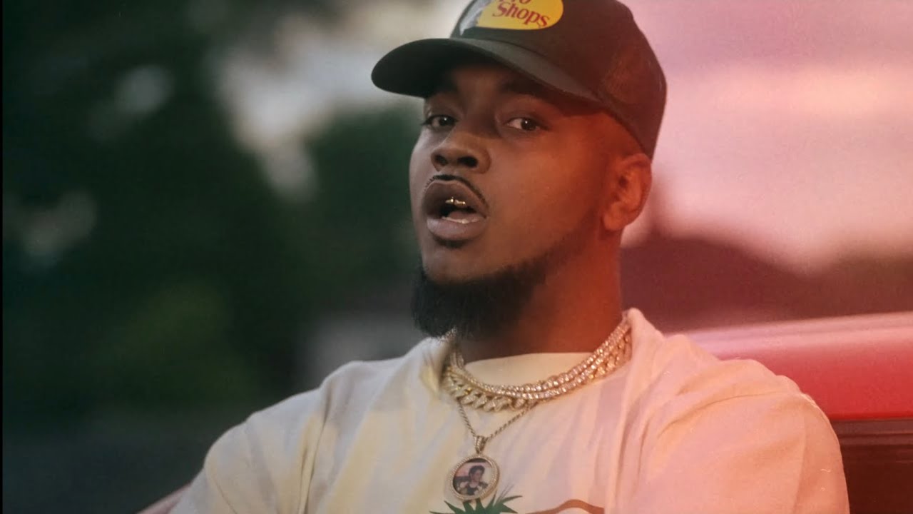 YC Banks - RUBI ROSE ft. Chewy Lo (Official Music Video) Shot by Hogue ...