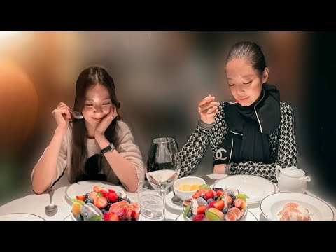 Date With Jensoo in Paris - Jennie and Jisoo Instagram Update
