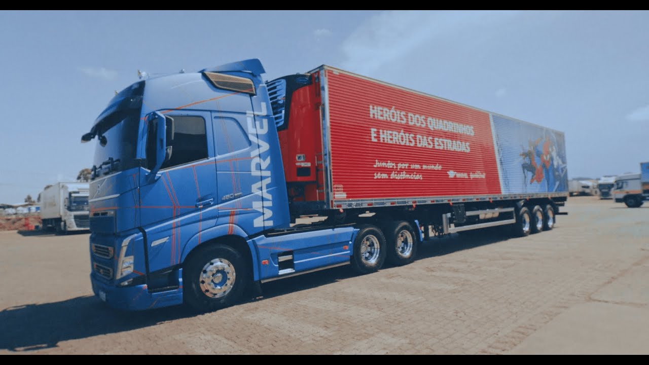 Entrega oficial do caminhão da Transportes Marvel, inspirado no Homem ...