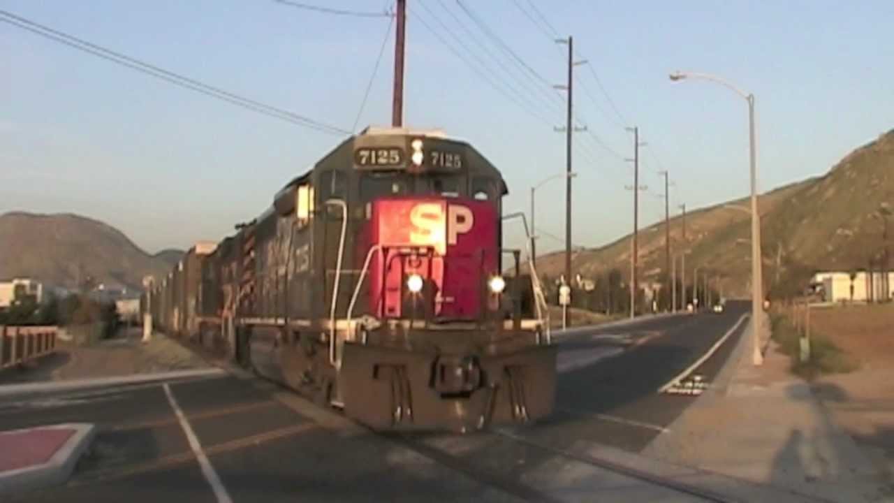 HD: Colton job with Southern Pacific and Rio Grande engines! - YouTube