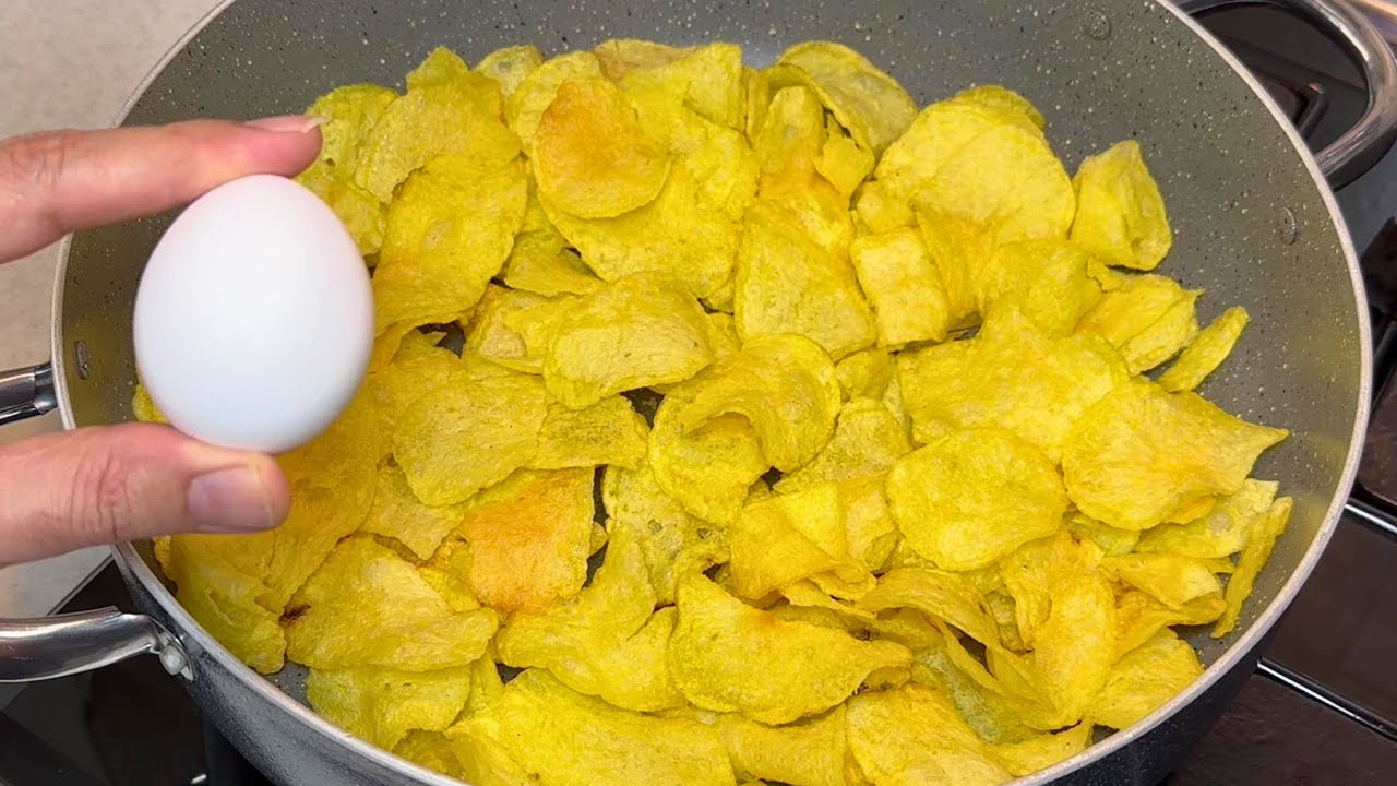 Only 2 ingredients! Just add eggs to potato chips. It's so delicious ...