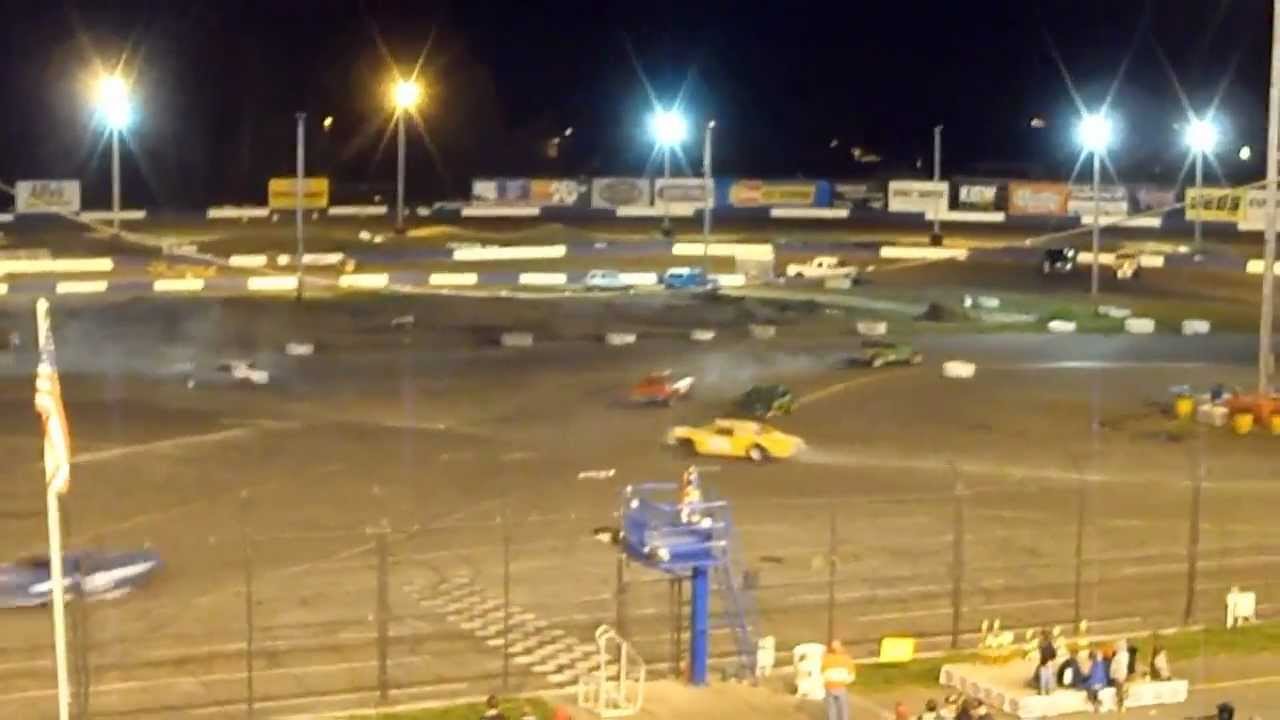 Evergreen Speedway V8 Extremes Racing Figure 8 - YouTube