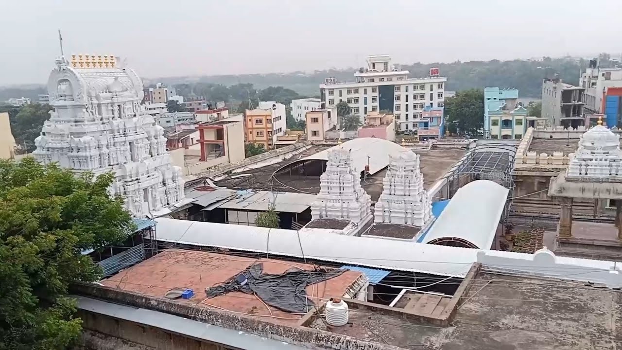 Trekking from Srikalahasti to Bhakta Kannappa Temple on the Hill - YouTube