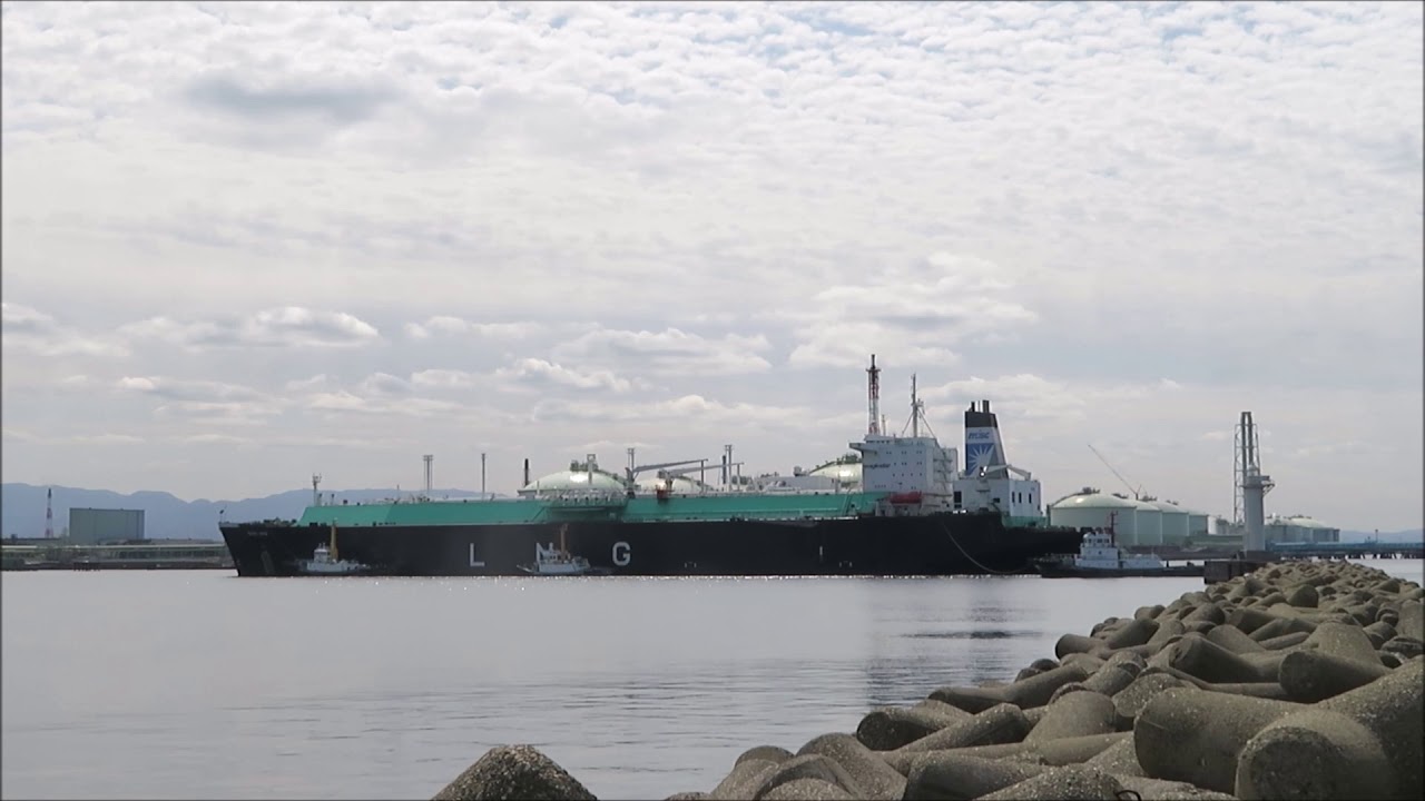 PUTERI INTAN 入港 LNGタンカー(Liquefied Natural Gas Tanker ) - YouTube