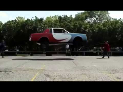Машина прыгает под TRAP (a car jumps under TRAP music) - YouTube