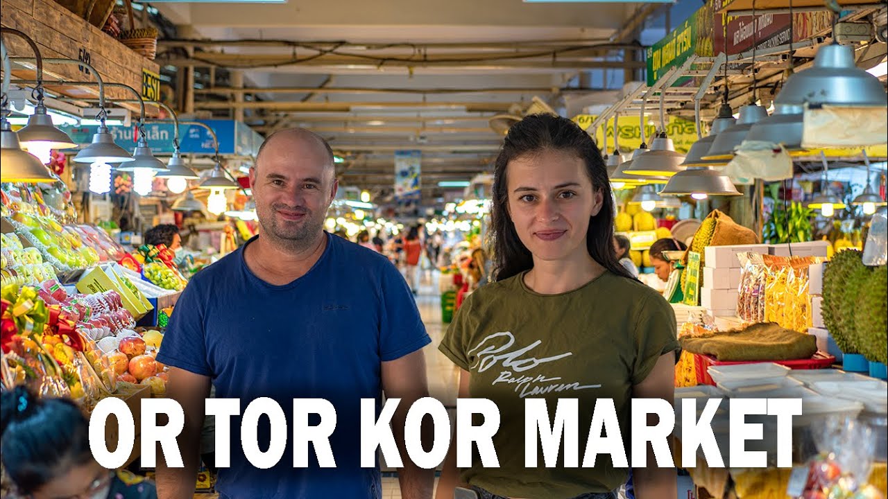 OR TOR KOR Market Bangkok: amazing display of fruits and food - YouTube