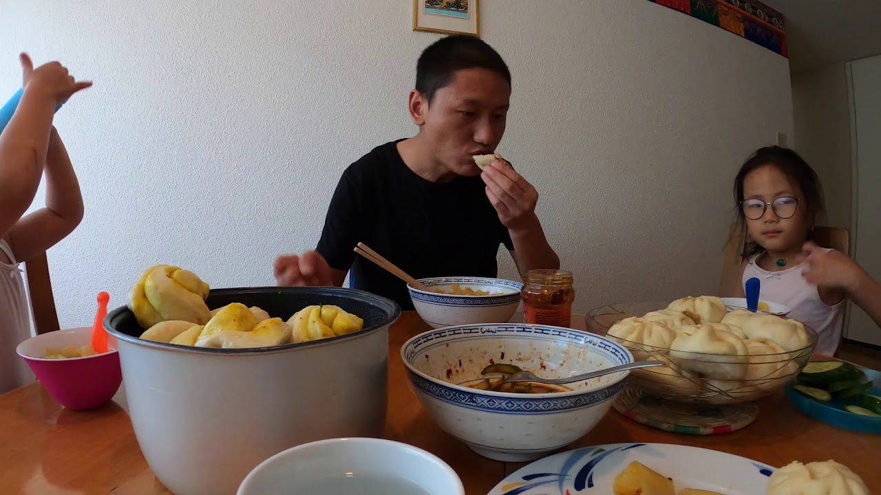 Home Made Veg MOMO And Lhaphing //Vlog 15 - YouTube