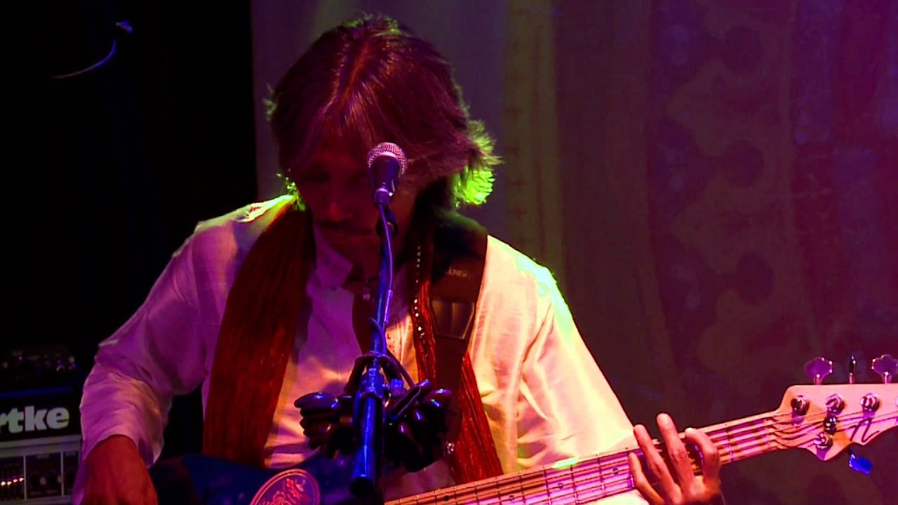 Prem Joshua & Band live, "Hele Mele" - YouTube