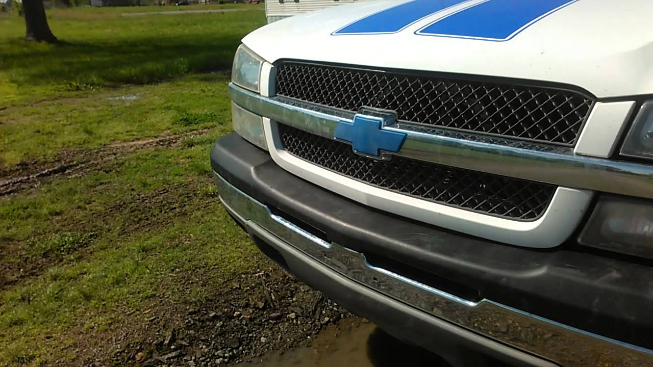 My loud 2005 Chevy! - YouTube