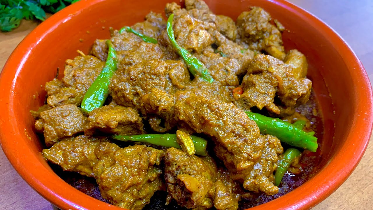 নারিকেল দুধে হাঁসের মাংস ভুনা | Narikel Dudh diye Hasher Mangsho recipe ...