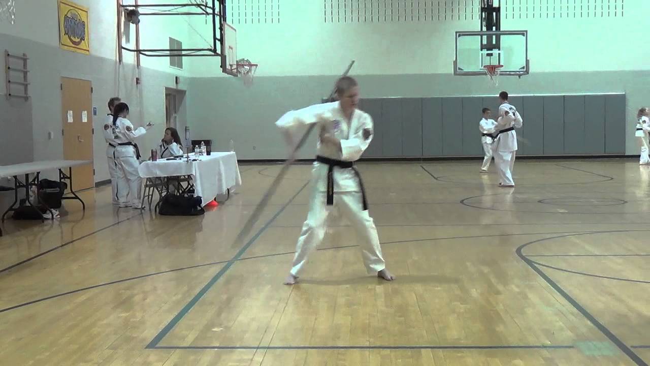 Practicing Single Jahng Bong Form - YouTube