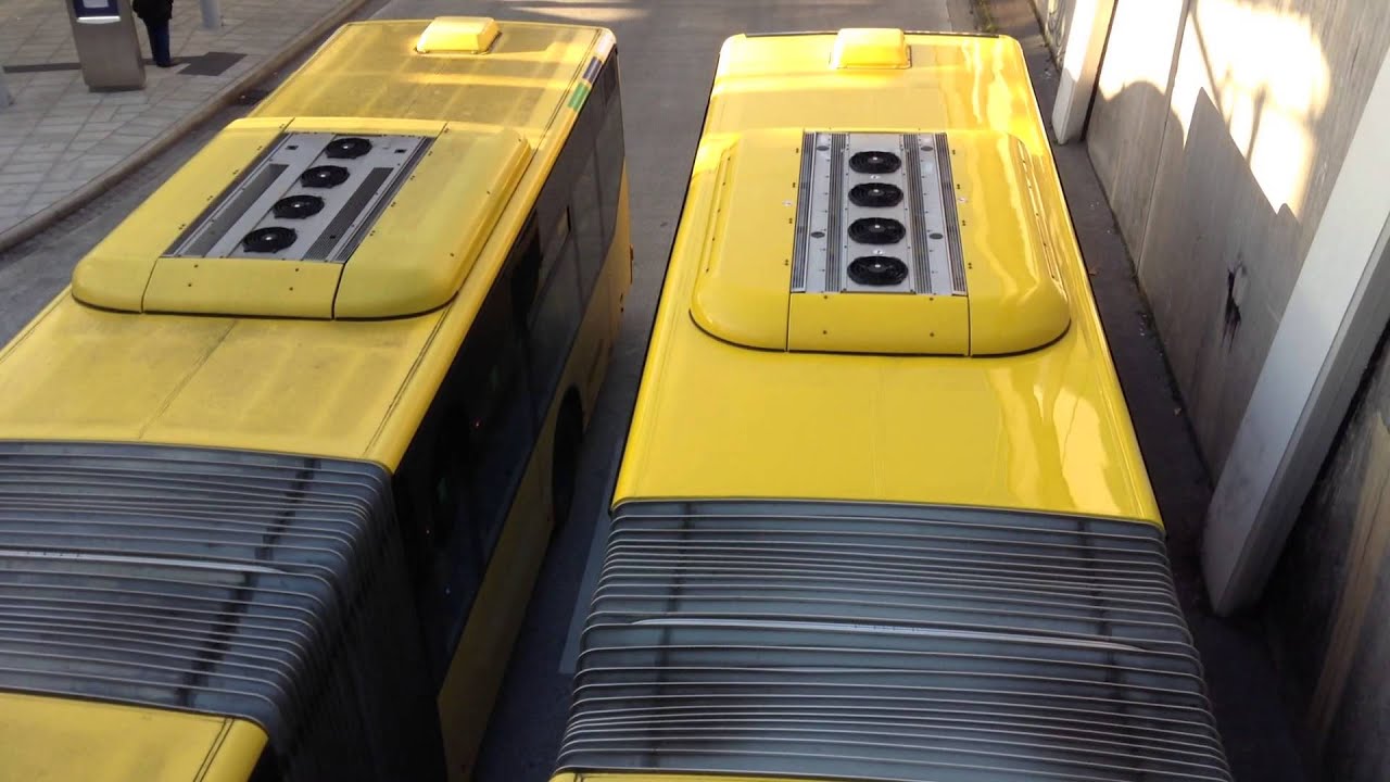 Große Bus Abfahrt am Essen Steele S - YouTube