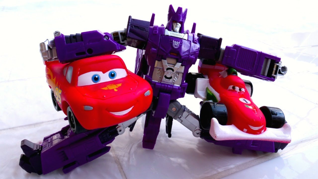 Lightning McQueen - Cars & Transformers Prime. Toys at the Water Park ...
