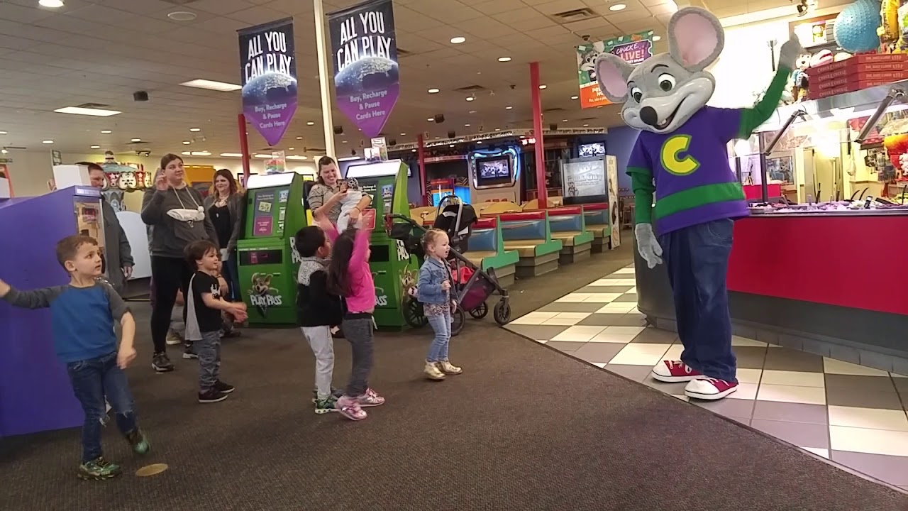 Chuck E. Cha Cha Dance | Chuck E. Cheeses - YouTube